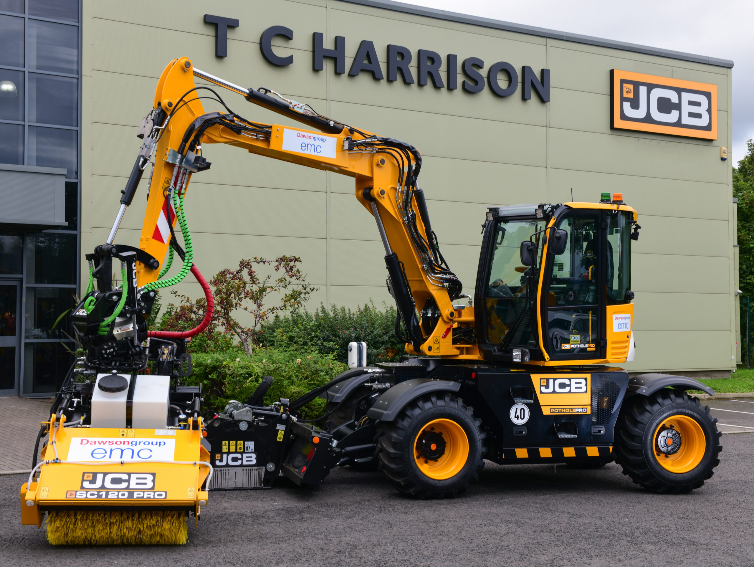 JCB Pothole Pro Testimonial from Dawsongroup Customer - T.C. Harrison JCB